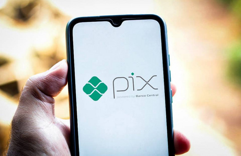 Pagamento por Pix poderá ser feito direto no app de varejista - Móveis ...