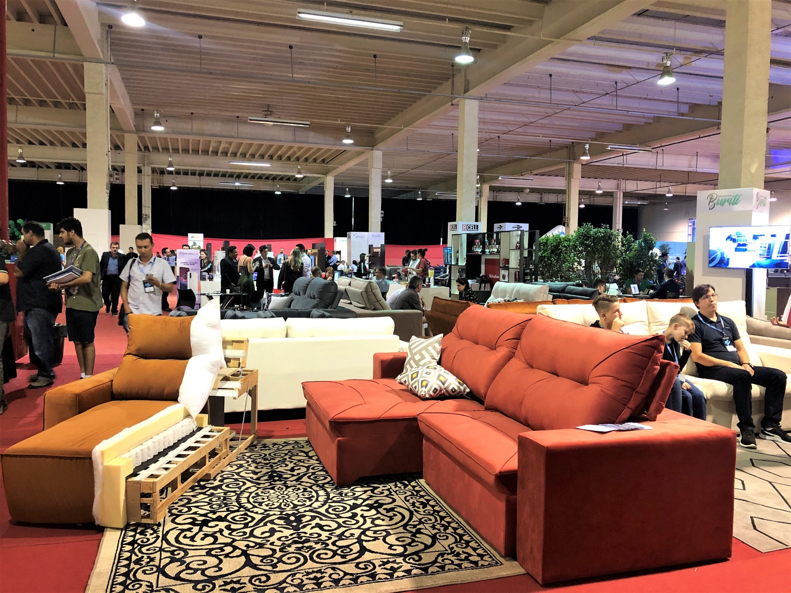 Home Show Curitiba empolga empresários em sua 1ª edição - Móveis de Valor