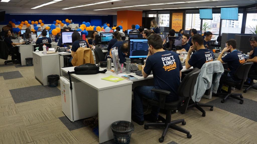 MadeiraMadeira inaugura nova sede - Móveis de Valor