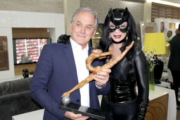 Sylvia Design inaugura shopping de móveis - Móveis de Valor